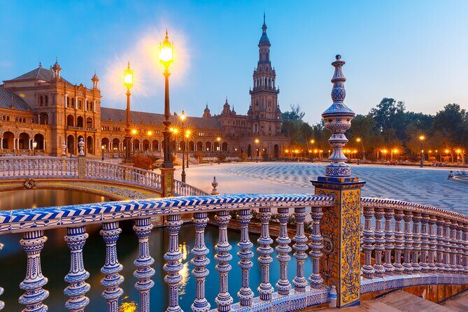 Seville Scavenger Hunt and Highlights Self-Guided Tour - Who Will Love This Experience?