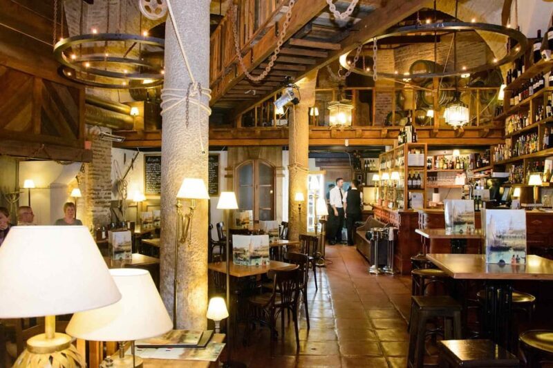 Seville: Tapas Dinner and Flamenco Show - A Genuine Taste of Seville: Tapas Dinner and Flamenco Show