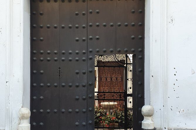 Seville, walk through the heart of the city - The Value in the Experience
