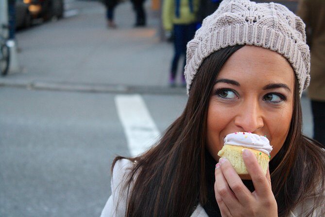 Sex and the City Hotspots Bus Tour - An In-Depth Look at the Tour Experience