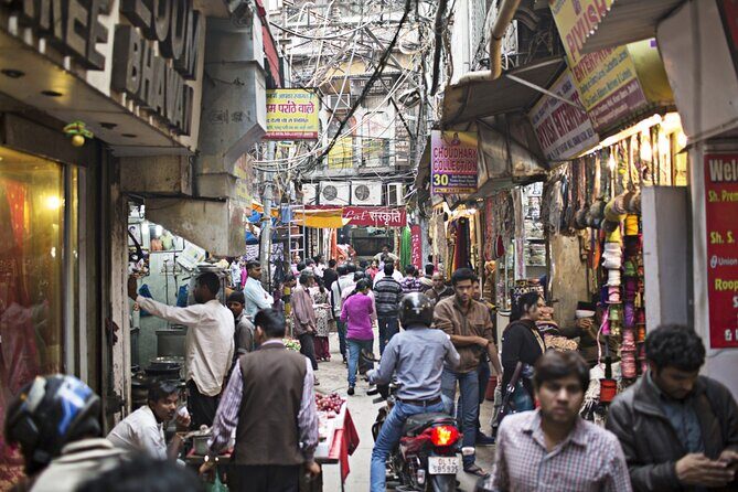 Shah Jahans Old Delhi: A Historical Bike Odyssey - A Closer Look at the Tour Experience