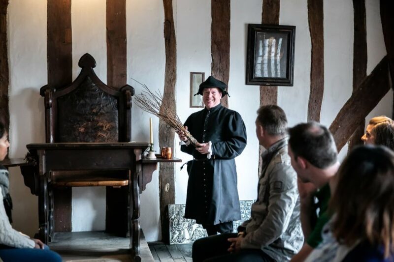 Shakespeare's Schoolroom and Guildhall Entrance Tickets - Key Points