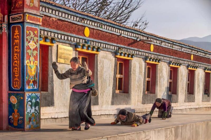 Shanghai: 10-Day Tibet Train Tour with Everest Base Camp - Everest Base Camp: The High-Altitude Adventure