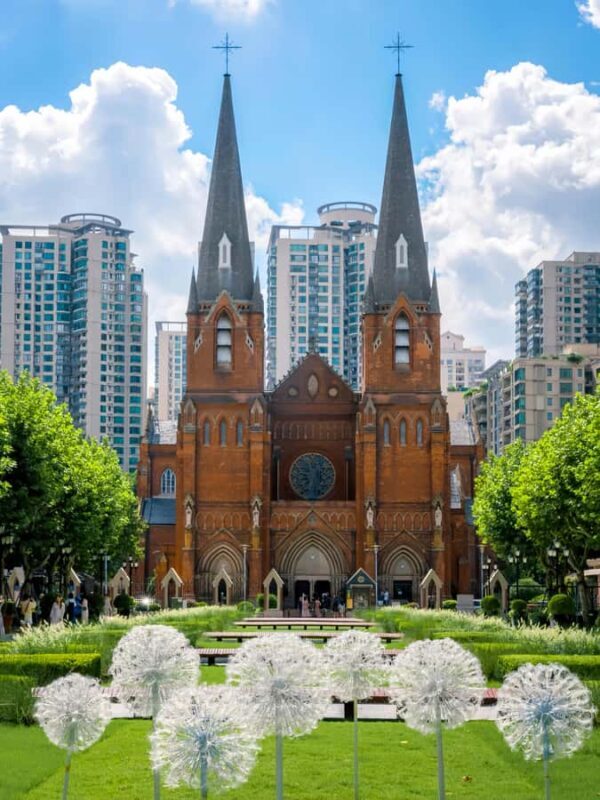 Shanghai: City Highlights Private Tour with Vegetarian Lunch - A Complete Look at the Itinerary and Experiences