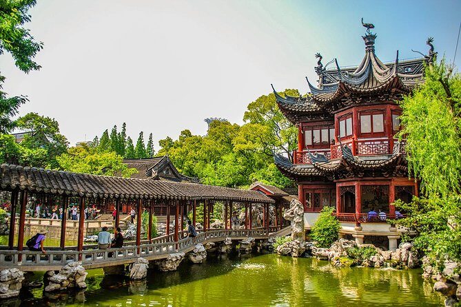 Shanghai Day Tour to Zhujiajiao Water Town, Yu Garden, Bazaar, Bund - The Sum Up