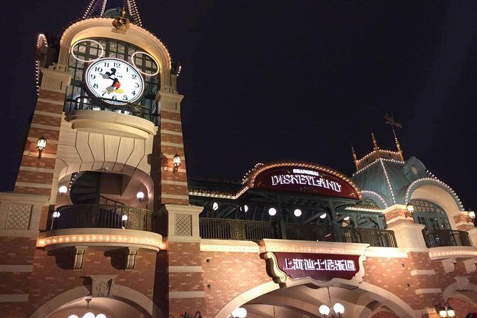 Shanghai Disneyland with Transfers Plus 2-Night Accommodation in 4-Star Hotels - A Close Look at the Itinerary and Whats Included