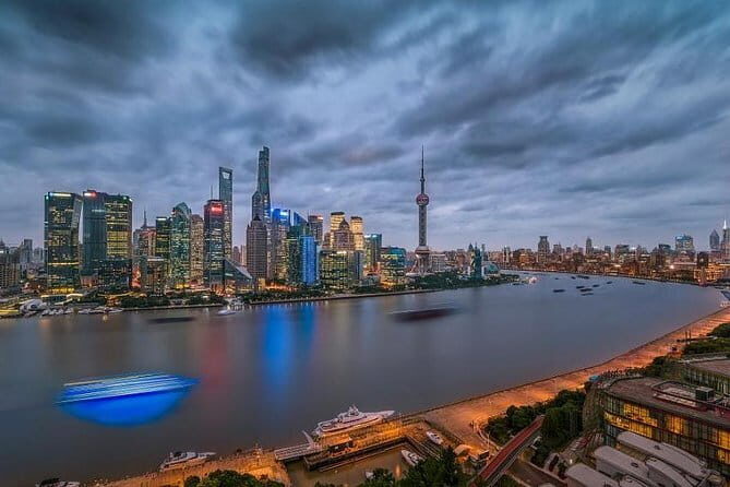 Shanghai Dusk Tour of the River, History Museum and Dinner - Authentic Experiences and Authenticity