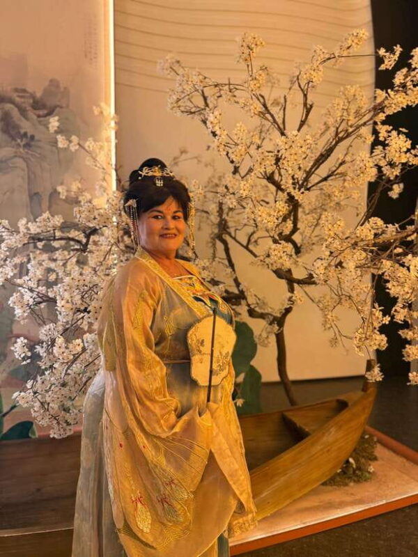 Shanghai Guided Royal Banquet Photo (Incl) with Massage Opt - FAQ