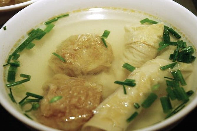 Shanghai half-day city tour/Yuyuan special experience/the bund - A Well-Rounded Introduction to Shanghai’s Heart and Soul