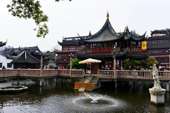 Shanghai Highlight Afternoon & Evening Tour - The Allure of Yuyuan Garden and Old Shanghai