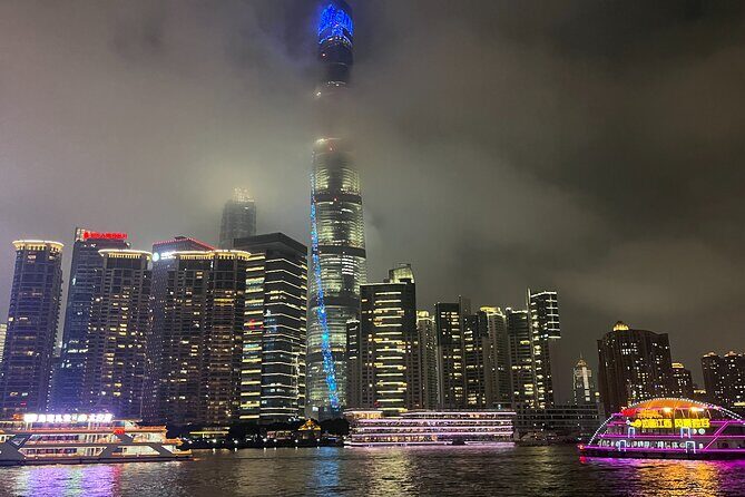 Shanghai Night River Cruise on Huangpu River - An Overview of the Shanghai Night River Cruise