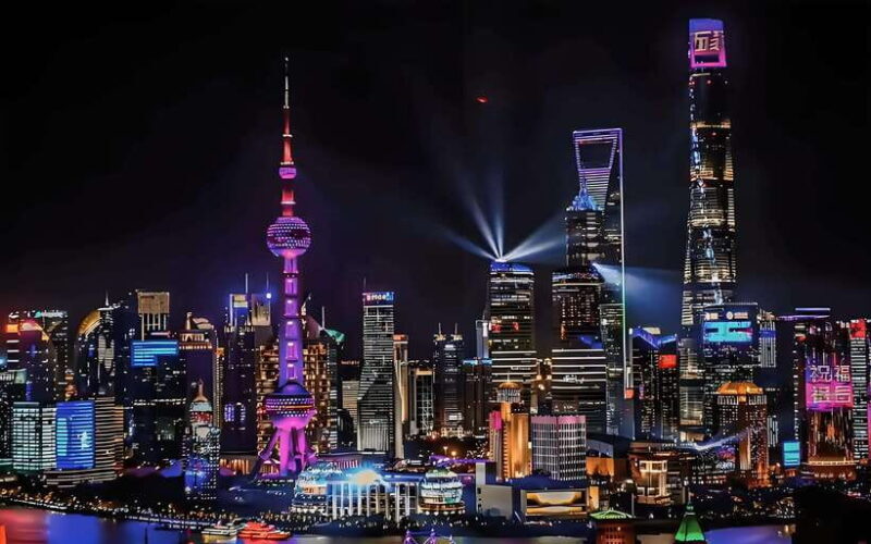 Shanghai Night River Cruise VIP Seat with Authentic Dinner - An Easy Introduction to an Iconic Shanghai Experience