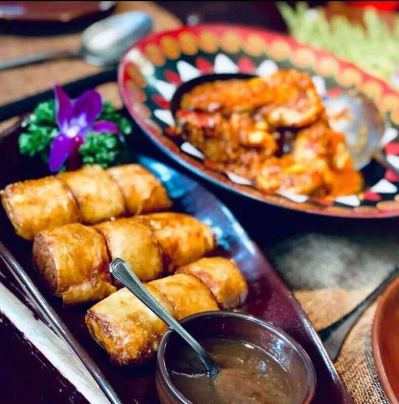 Shanghai Night River Cruise VIP Seat with Authentic Dinner - Why Choose This Tour?