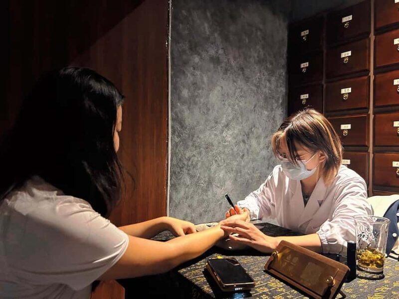 Shanghai Nightlife: Traditional Chinese Medicine Cocktails - Key Points