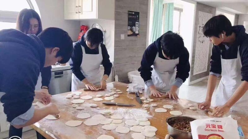 Shanghai: Pan-Fried Bun Cooking Class with Chef - Key Points