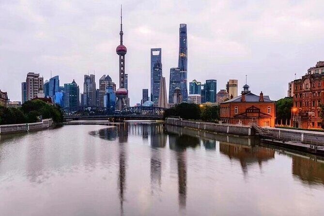 Shanghai Private Day Tour with Must-see Attractions & Cruise in Huangpu River - Key Points