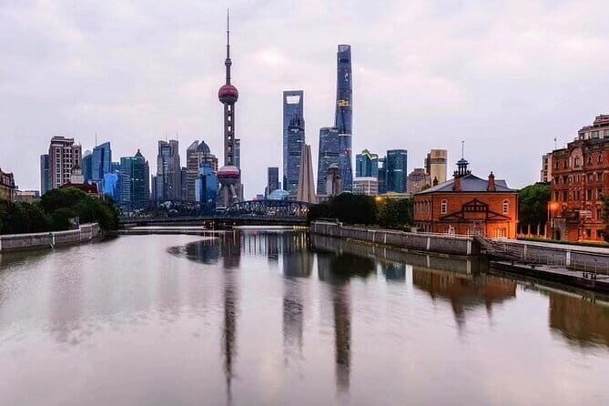 Shanghai Private Day Tour with Must-see Attractions & Cruise in Huangpu River - Introduction