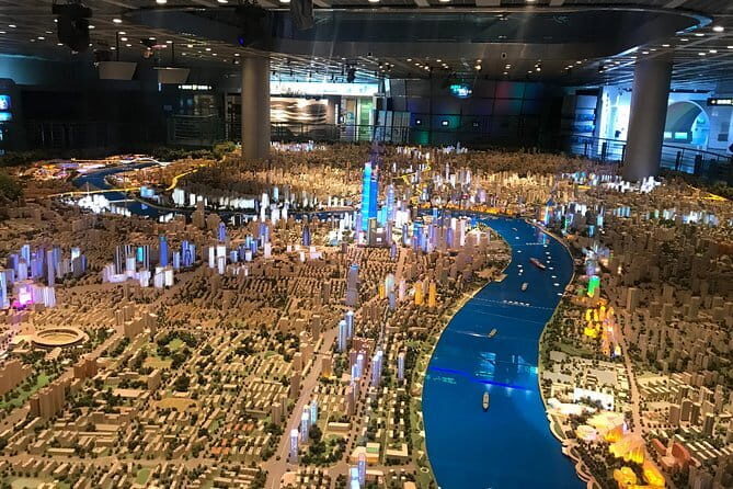 Shanghai Private Day Tour with Must-see Attractions & Cruise in Huangpu River - An In-Depth Look at the Tour Experience