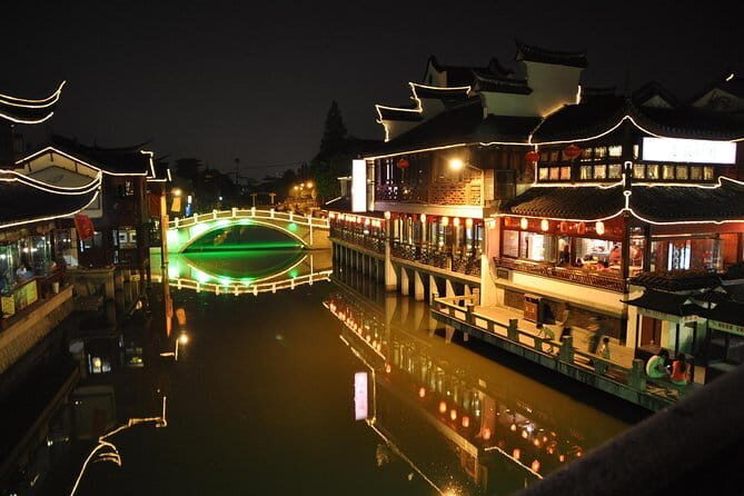 Shanghai Private Night Sightseeing Exploration Tour - The Itinerary Breakdown