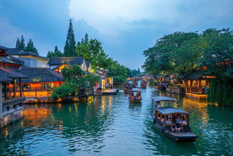 Shanghai: Private Shanghai & Zhujiajiao Tour with Lunch - Key Points
