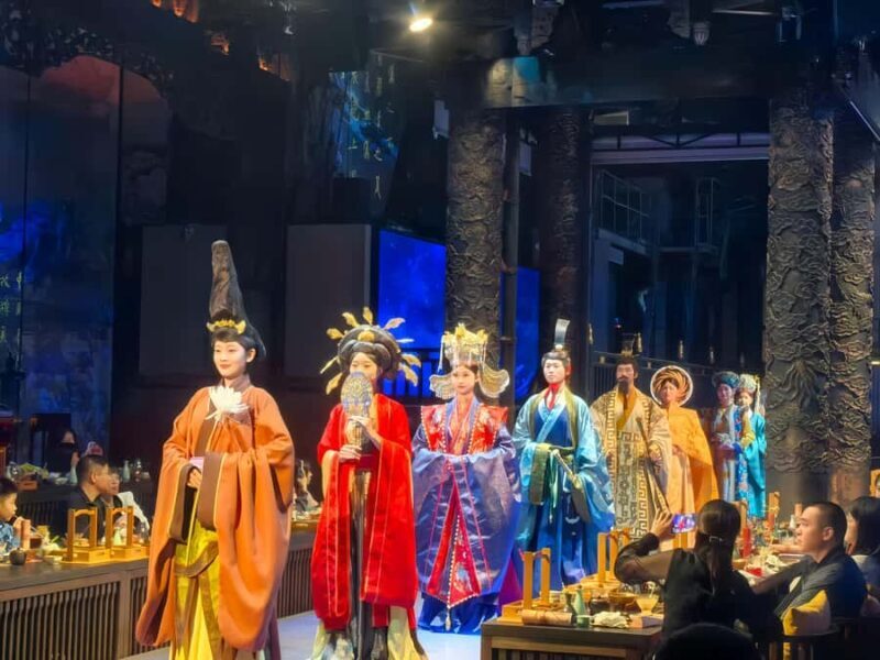 Shanghai: Shuyan Fu Immersive Royal Banquet with Dance Show - Who Will Enjoy This Tour?