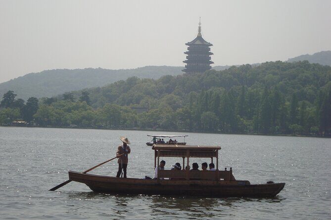 Shanghai to Hangzhou one day bullet train tour with Chinese lunch - Key Points