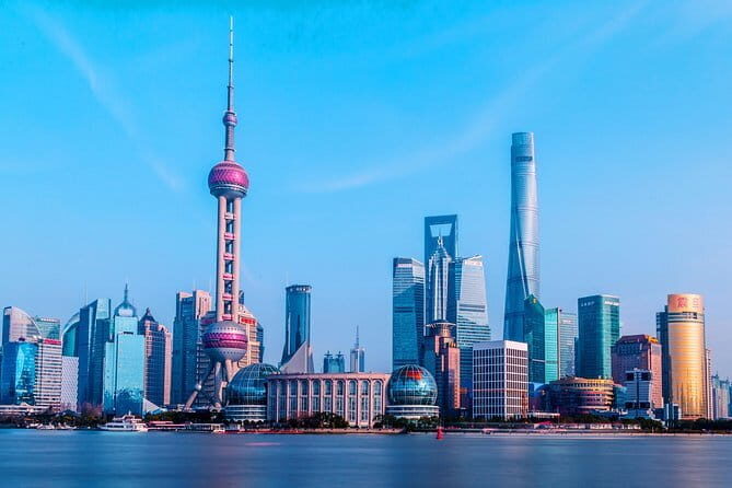 Shanghai Tour of the Bund, Sinan Road and Dinner inside the Oriental Pearl Tower - A Full Day of Shanghai Highlights – What to Expect