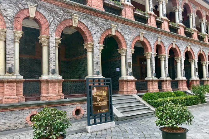 Shanghai Tower and Former French Concession Private Day Tour - Key Points