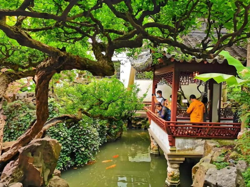 Shanghai: Yu Garden Ticket and Optional 1.5-Hour Guided Tour - The Setting and Architecture: A Closer Look