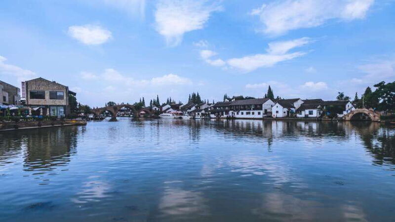 Shanghai: Zhujiajiao Water Town and City Private Day Tour - Final Thoughts