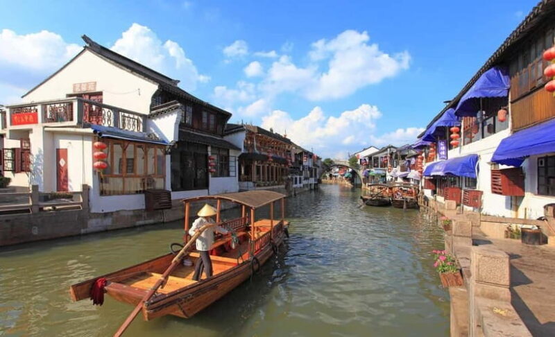 Shanghai: Zhujiajiao Water Town Private Tour with Boat Ride - The Experience Guides Make
