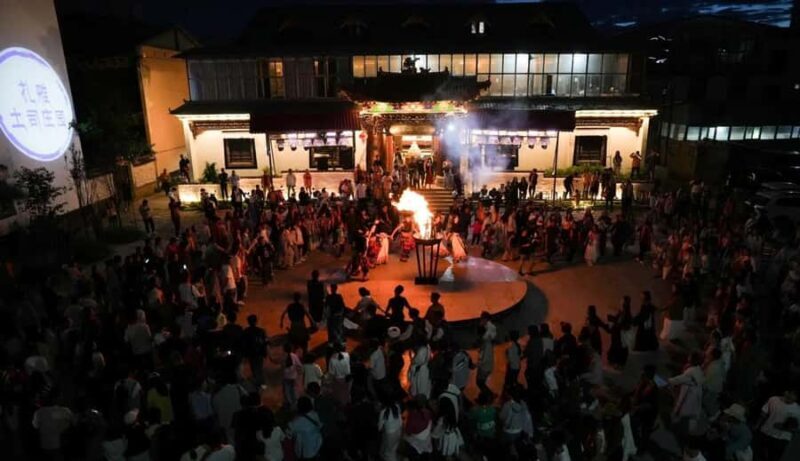 Shangri-La: Tibetan Dinner Show with Bonfire - Key Points