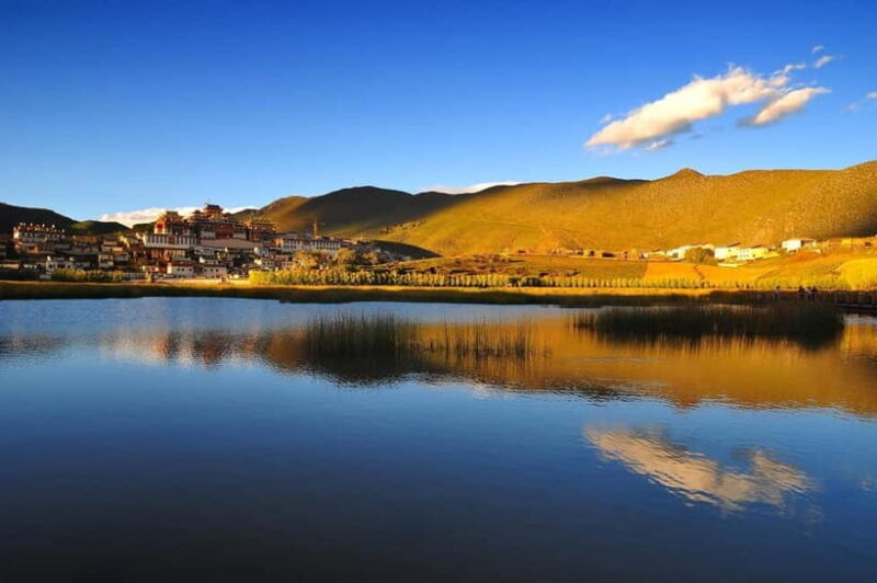 Shangri-La: Tiger Leaping Gorge & Songzanlin Monastery Tour - Tiger Leaping Gorge: Nature’s Grand Showcase