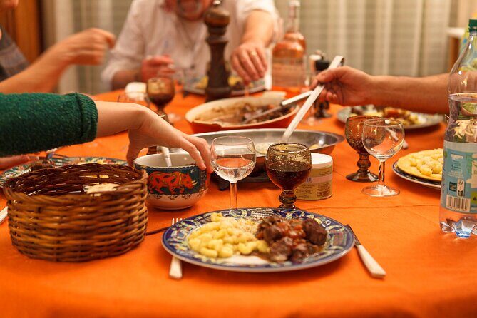 share a traditional meal with licauw - Practical Details for Your Planning