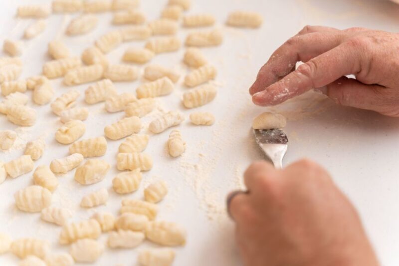 Share Your Pasta Love in a Locals Home in Rome - What You Can Expect: An Authentic Roman Pasta Night