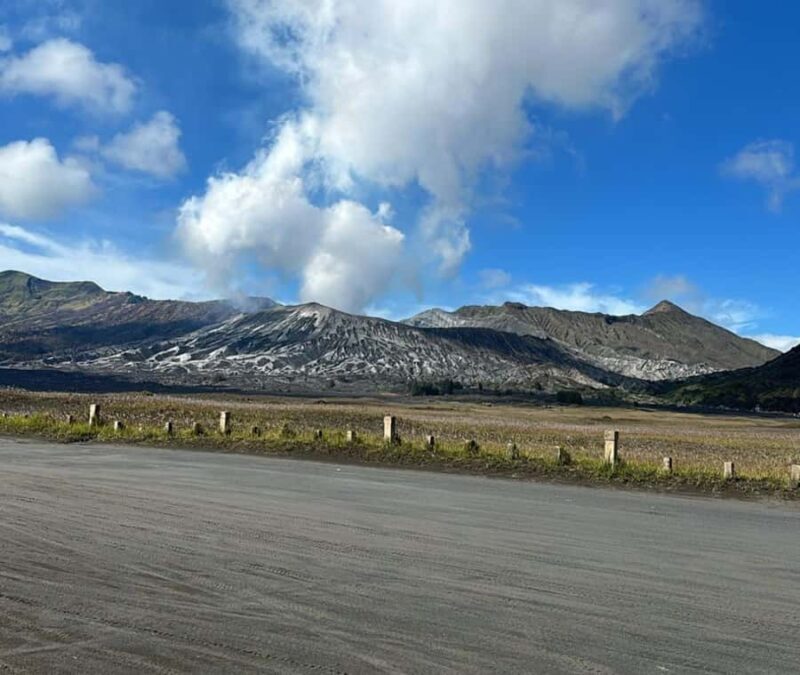 SHARED Bromo Jeep Tour include tickets From MALANG - Exploring the Bromo Jeep Tour from Malang: An Authentic Adventure