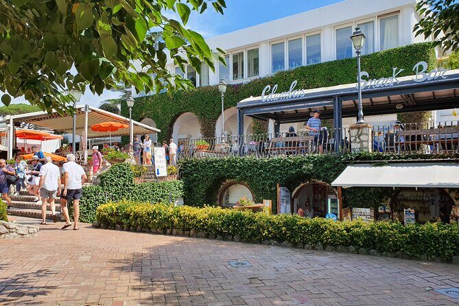 Shared CAPRI Tour - 360° experience by Bus, Boat & Guide - Breaking Down the Itinerary