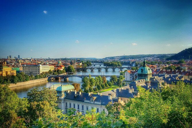 Shared Departure Transfer: Prague Hotel to Prague Airport - FAQ