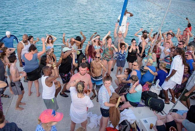 Shared Dunn's River Falls Snorkel Cruise with Music, Open Bar from Runaway Bay - Who Should Consider This Tour?