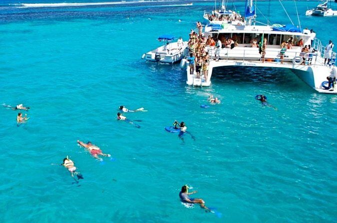 Shared Dunn's River Falls Snorkel Cruise with Music, Open Bar from Runaway Bay - FAQ