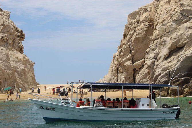 Shared ride to the arch of Cabo San Lucas - The Experience: Pros and Cons