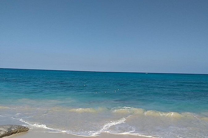 Shared Shuttle Hotels in Cable Beach - Who Will Love This Service?