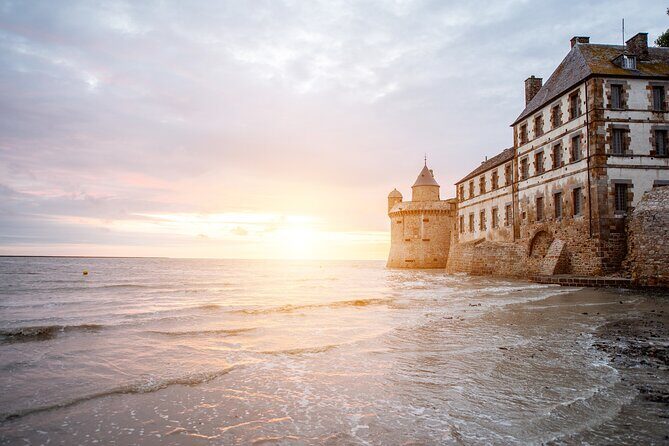 Shared the adventure at Mont Saint-Michel Île Médiévale dException - The Sum Up