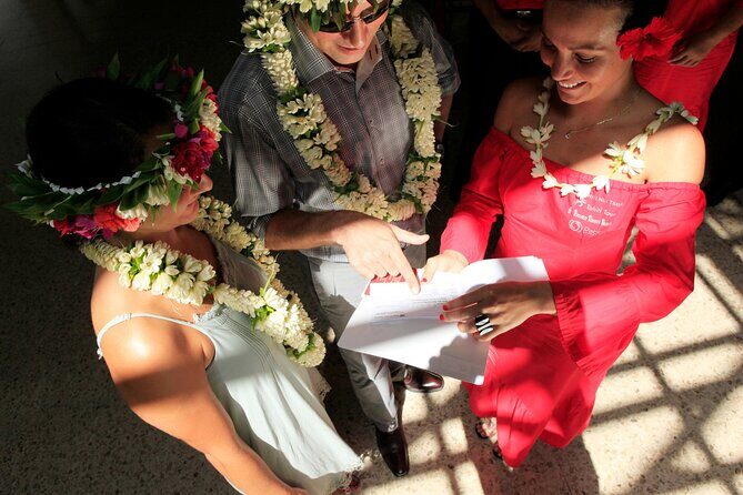 Shared Transfer: Tahiti Airport to Hotel or Cruise Port - Pros and Cons