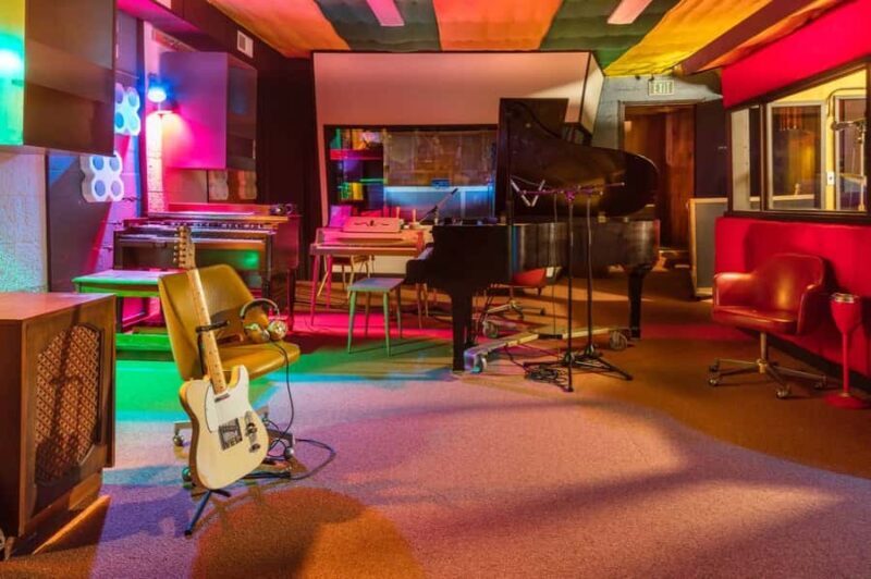 Sheffield: Muscle Shoals Sound Studio Guided Tour - The Bottom Line