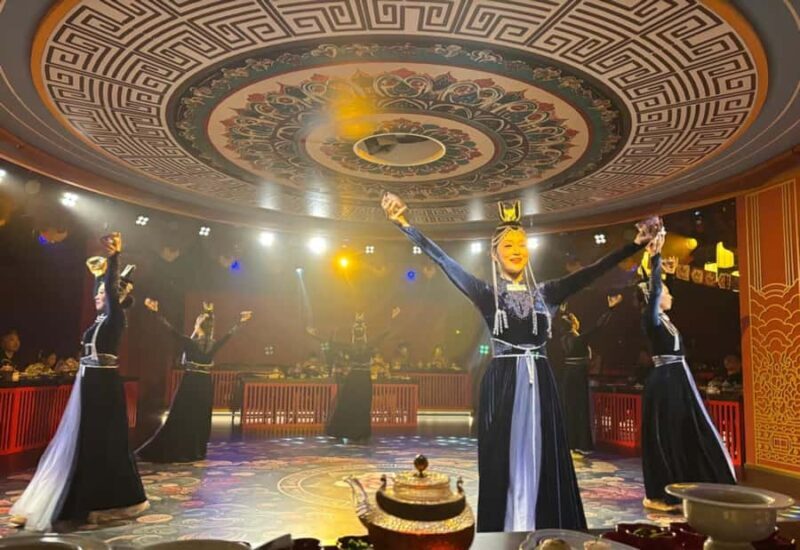 ShenyangNanyao Yijing Immersive Imperial Emperor's Feast - Dressing Up and Makeover