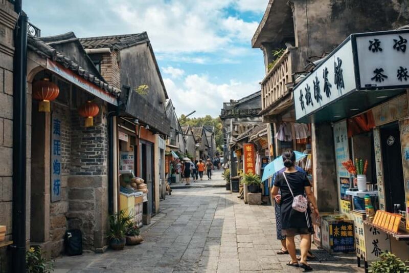 Shenzhen: Dapeng Ancient Fortress Guided History Tour &Cliff - From Garrison to Global City: The Human Connection
