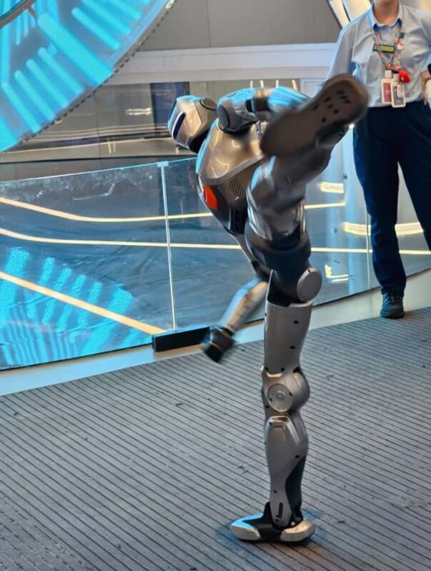 Shenzhen Future Tech: Drones, Robots & Self-Driving Cars - Practical Details & Tips