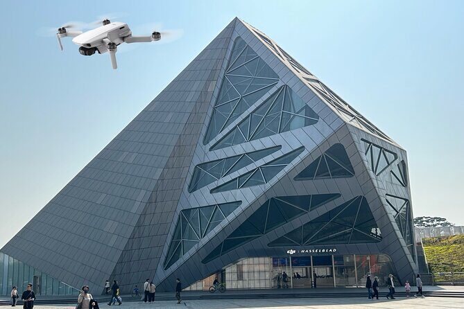 Shenzhen Tech DJI Electronics Market and Lianhua Mountain - Key Points