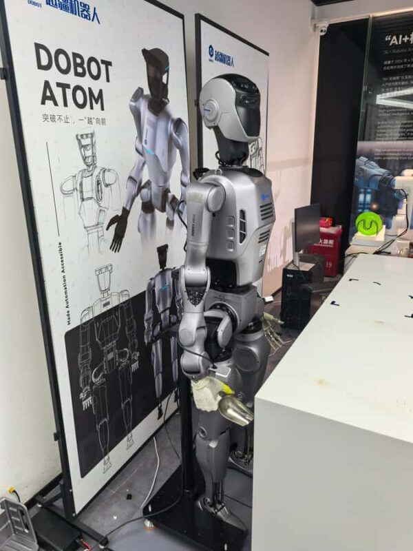 Shenzhen: Tech Tour with Drone, Driverless Taxi and Robot. - An In-Depth Look at the Shenzhen Tech Tour